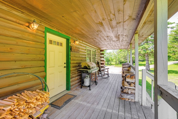 Rustic Cabin In West Danville W/ Deck & Fire Pit! - Groton State Forest, Plainfield