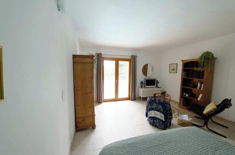 Les Hauts De Saint Siffret
Studio Homologué 3 éToiles Au Bord De La Piscine! - Circuit de Lédenon