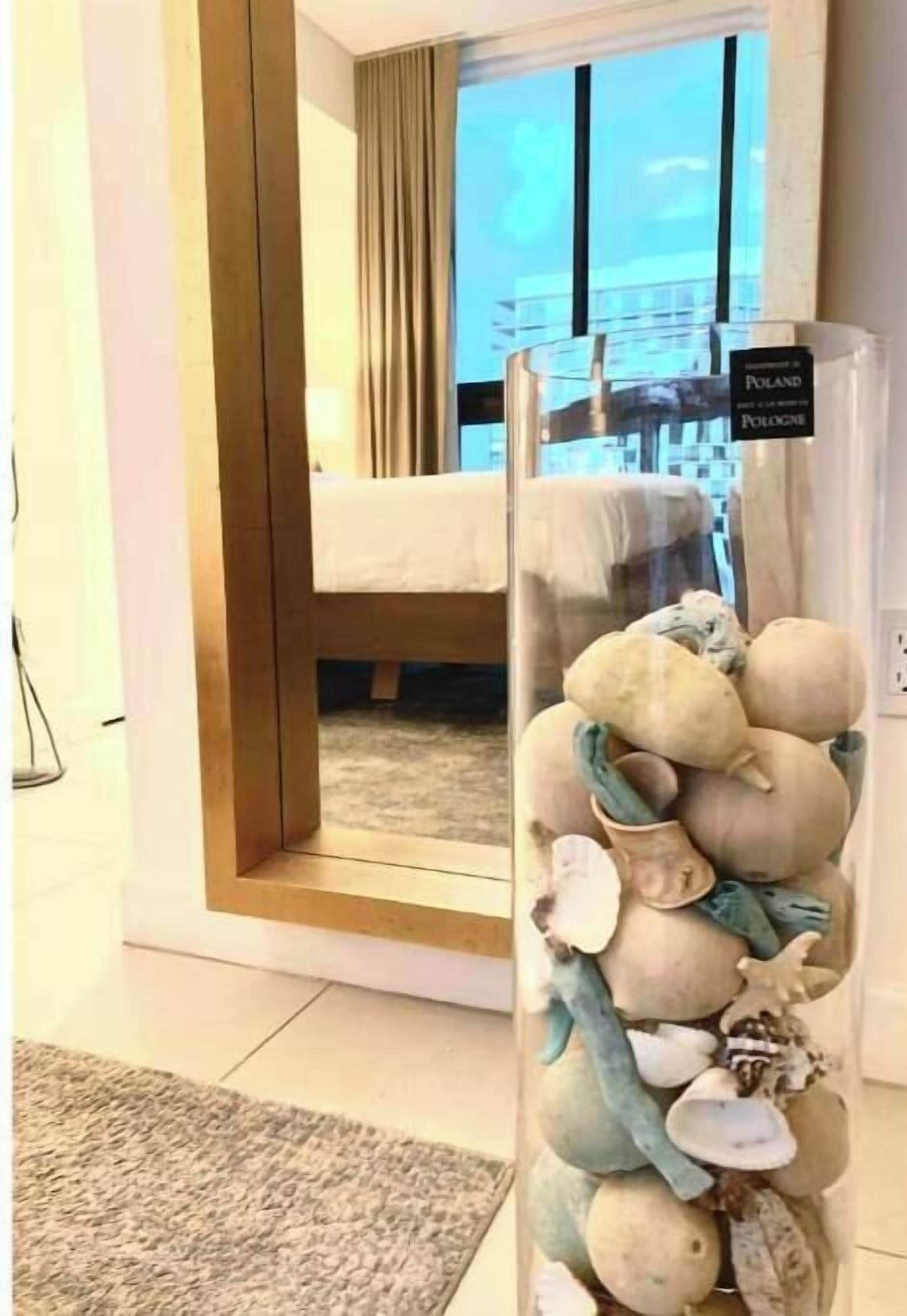 A1404b Cozy Place Downtown Doral - Doral, FL