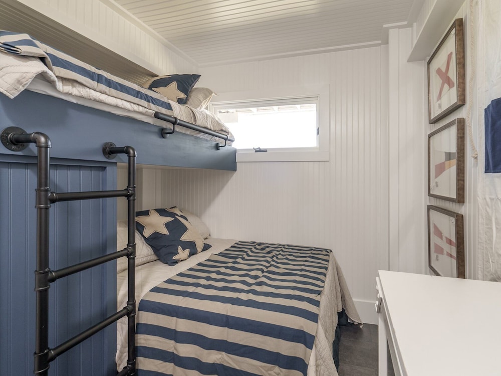 Tranquility on Back River Beach | Pool Access - Tybee Island | FeWo-direkt