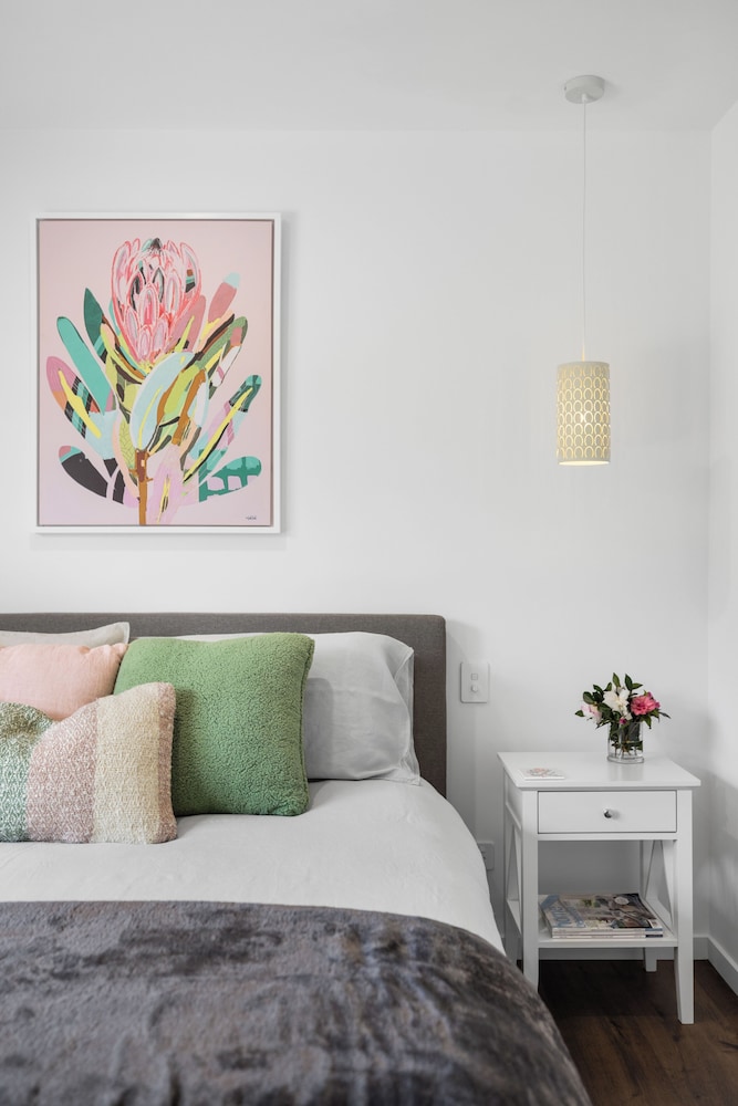 Cozy Modern Nature Retreat Getaway - 골드코스트