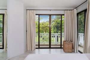 Apartamento exclusivo, sacada, vista para o campo de golfe | 2 quartos, individualmente decorados, individualmente mobiliados