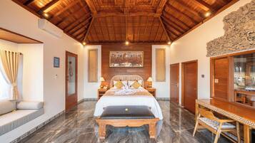 One Bedroom Suite Pool Villa | Roupa de alta qualidade, cofre no quarto, secretária, Wi-fi grátis