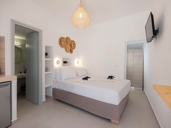 M&m Paros Studio - Paros