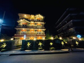 Fachada da propriedade