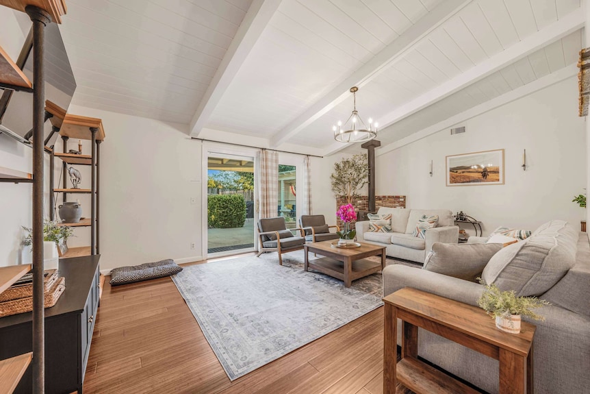 Modern Valley Oasis! Pet-friendly & Walkable To Dt - Los Olivos, CA