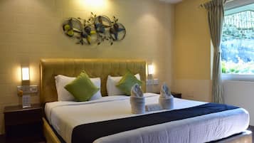 Vila família | 1 quarto, escrivaninha, Wi-Fi de cortesia, roupa de cama