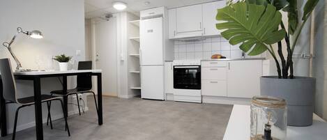 Estúdio Clássico | Sala de estar | Televisor