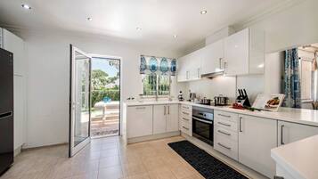 Villa, 4 quartos, acessível, fumadores | Cozinha privada