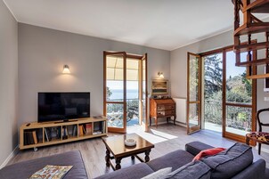 Apartamento | Área de estar | TV 35 cm com canais digitais