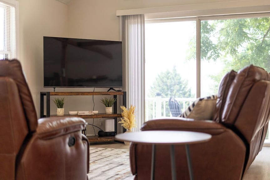 Remodeled Mountain Cabin Over Looking Lake Chatuge. - Hiawassee