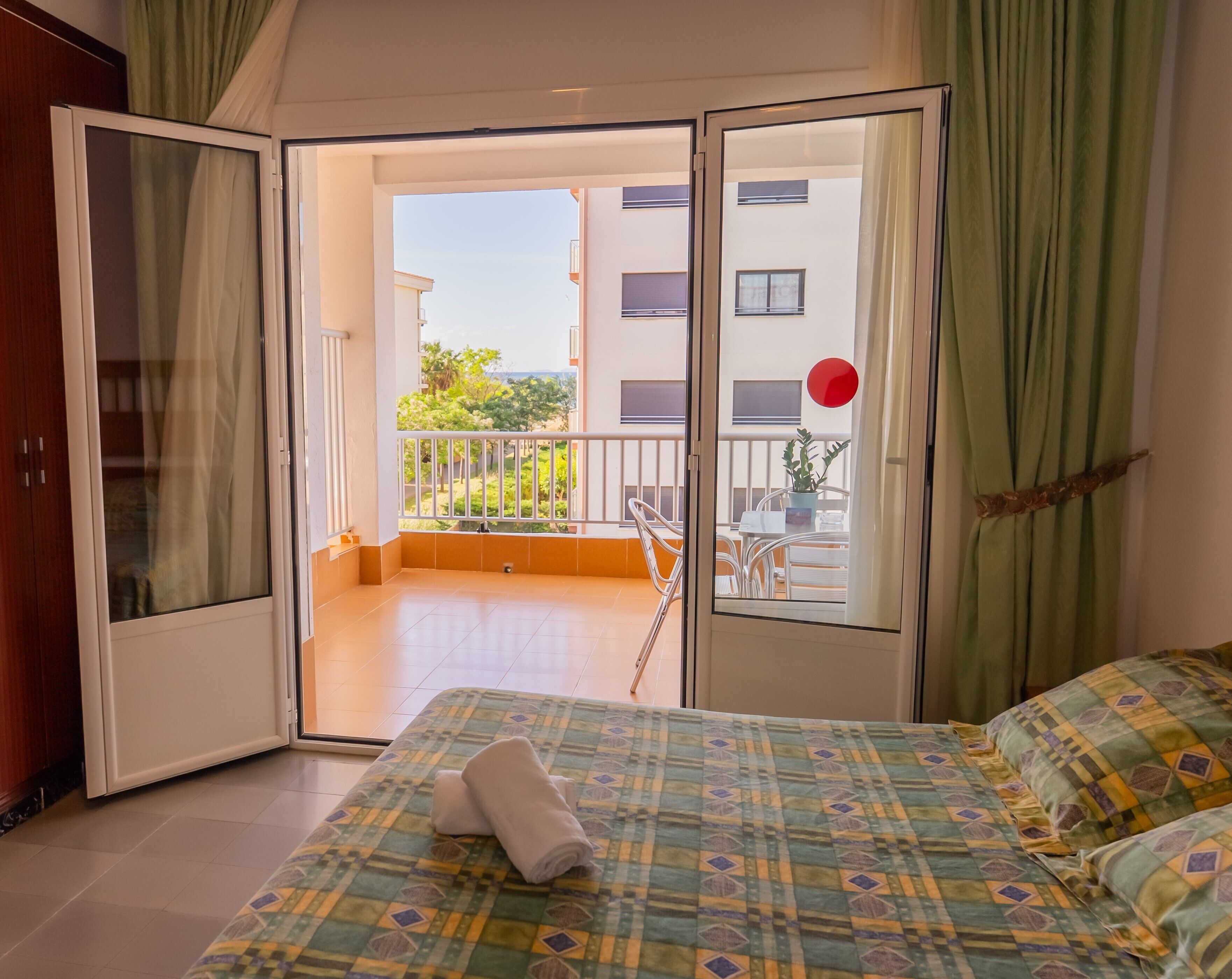 Triple with terrace | Secretária, Wi-fi grátis, roupa de cama fornecida 