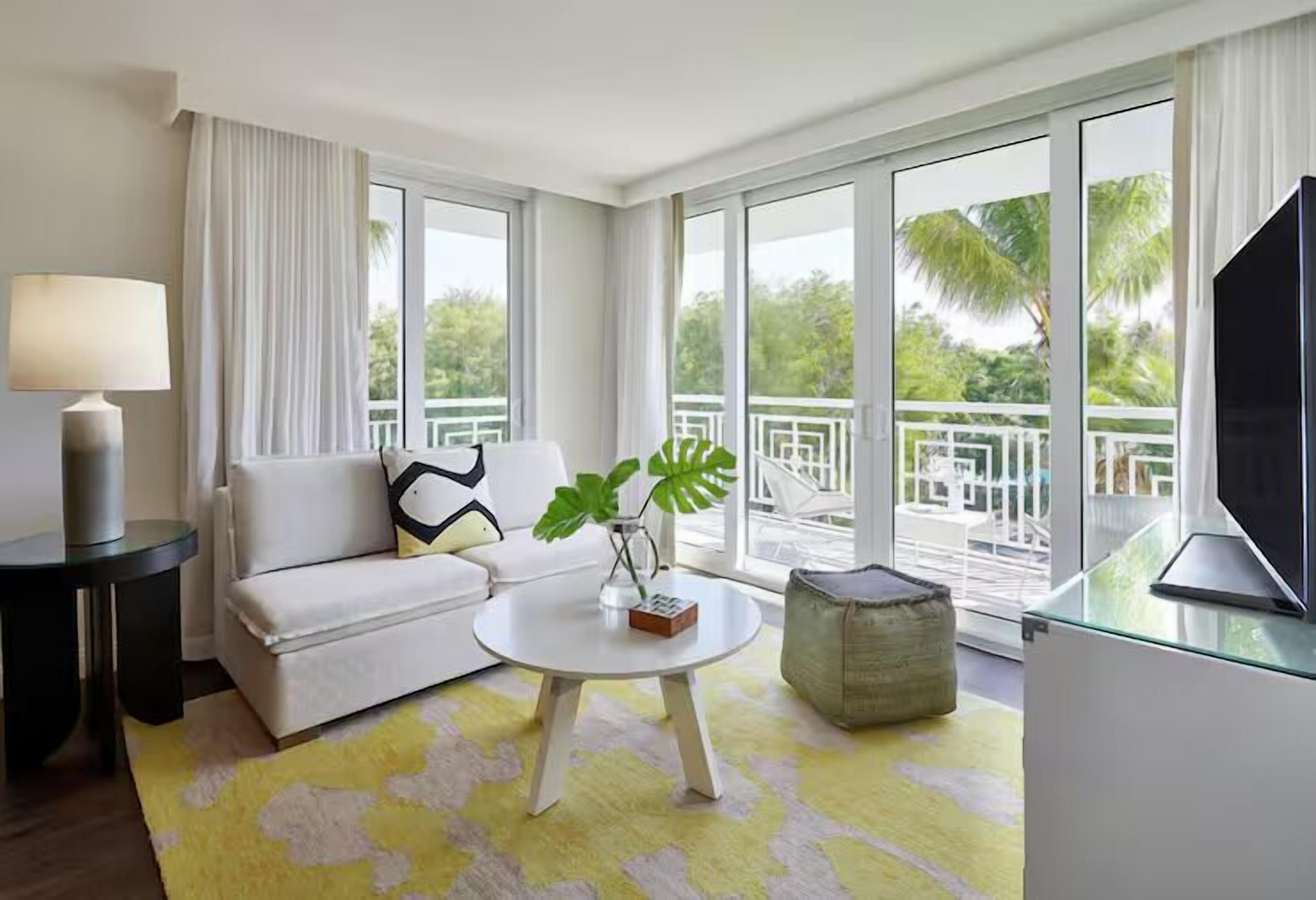 Steps From The Ocean! 2 Units, Pets Allowed, Outdoor Pool! - Key Largo, FL