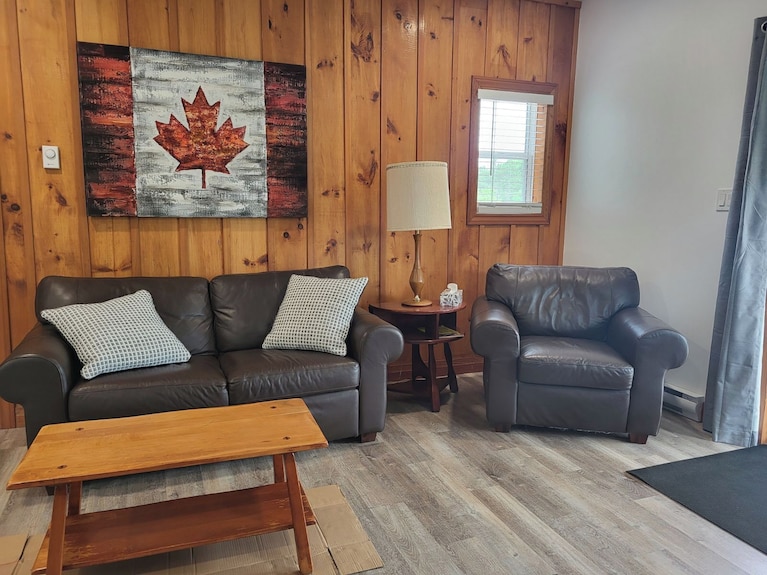Beautiful, New Cottage With Stunning Views. Prime Location In Port Loring - Ontario