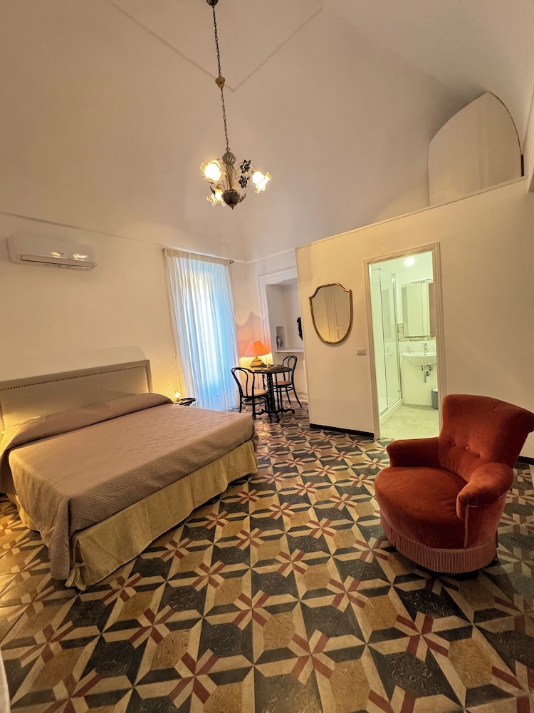 Donna Rita Suite With Garden - Sorrento