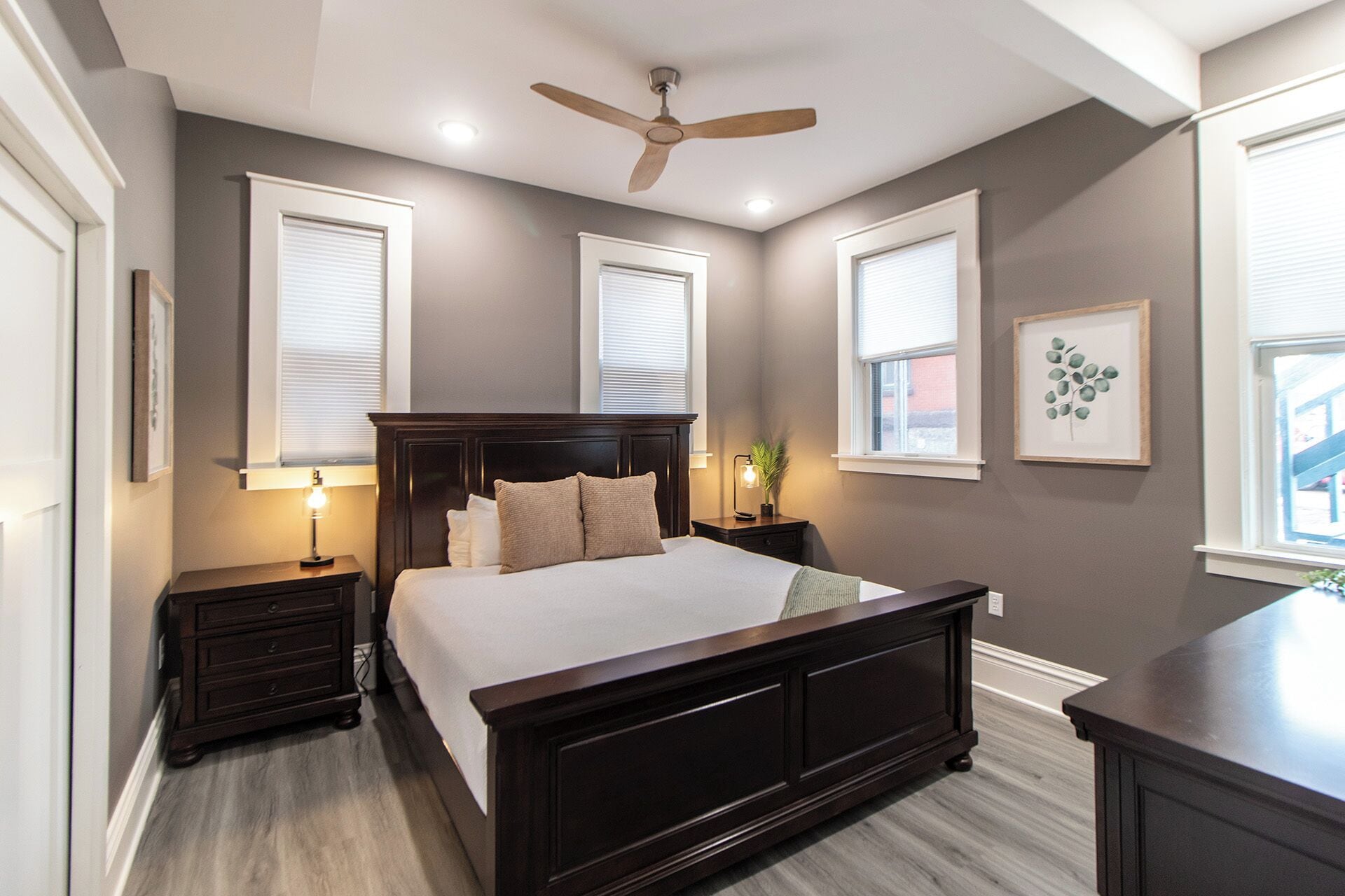 One Bedroom Apartment Unit 2 | Roupa de alta qualidade, camas de colchão pillowtop 