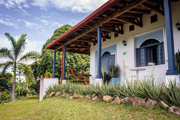 Hacienda Siete Sentidos - La Mesa