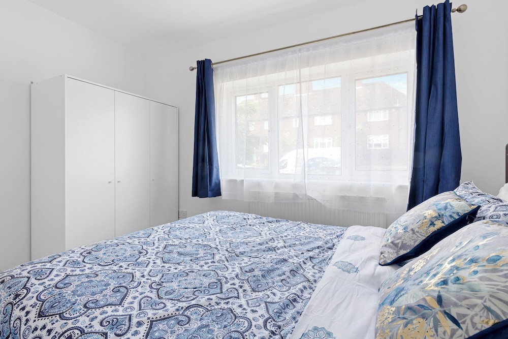 Comfy 3 Bedroom House In Nottingham, Sleeps 6 - 노팅엄