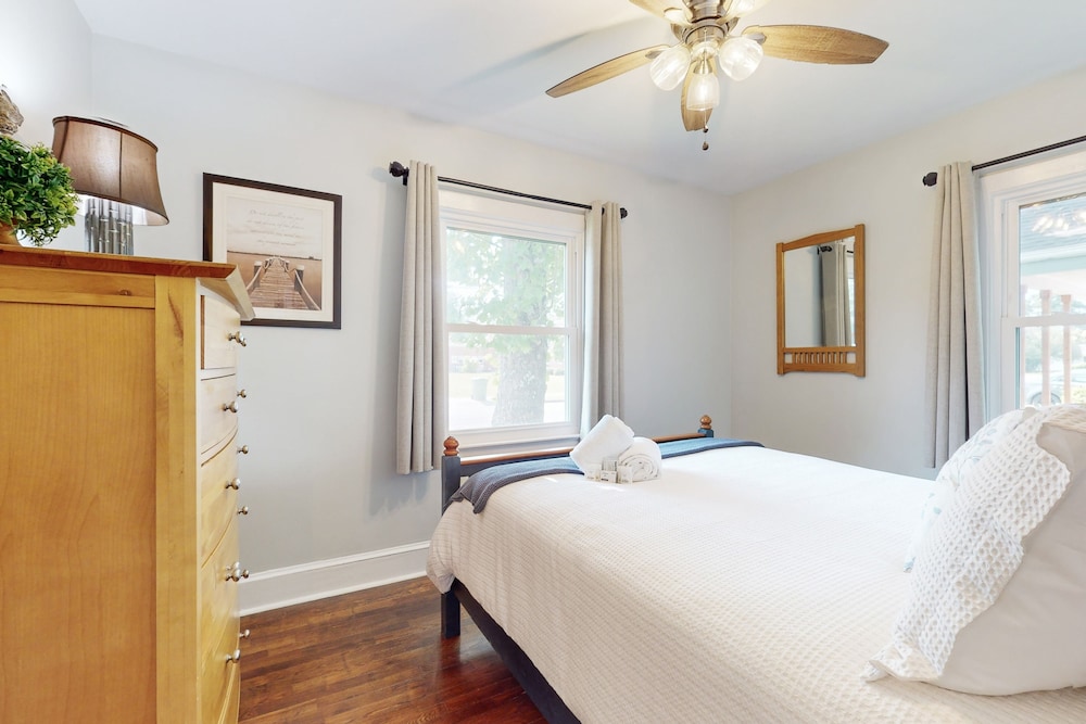 Beautiful Home With W/d, Close To Downtown Wilmington And Beach - Wilmington, NC