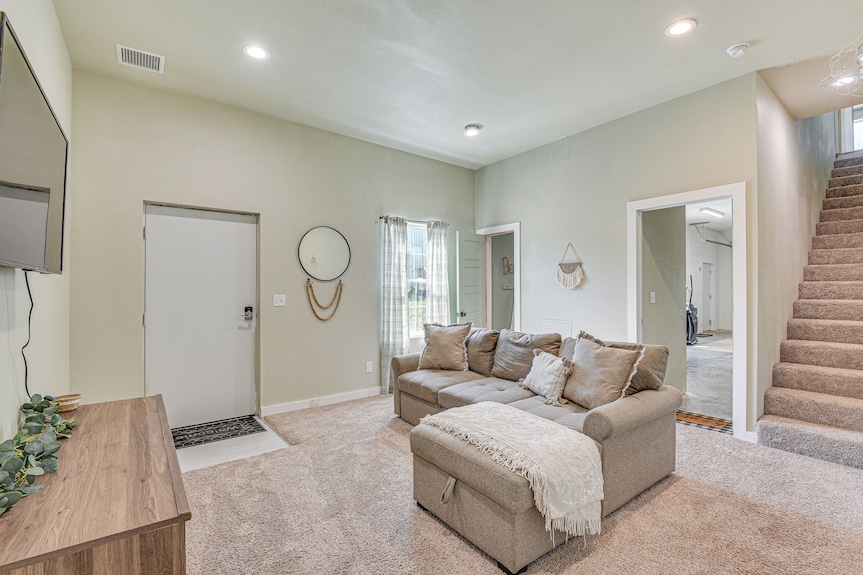 Indoor Recreation Room At Skiatook Vacation Rental - Birch Lake, OK