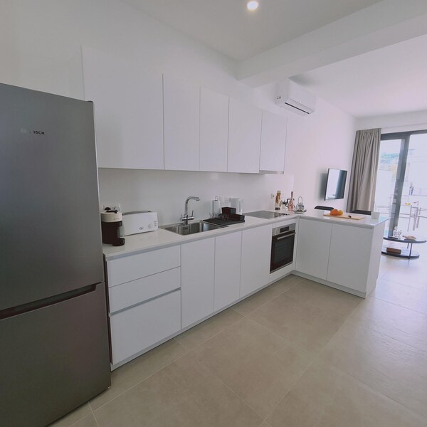 46 Pro - Stay Anemone 20 - Protaras