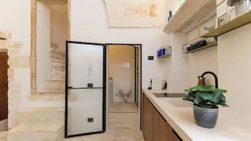 Apartamento | Cozinha privada | Máquina de café expresso, mesas de jantar