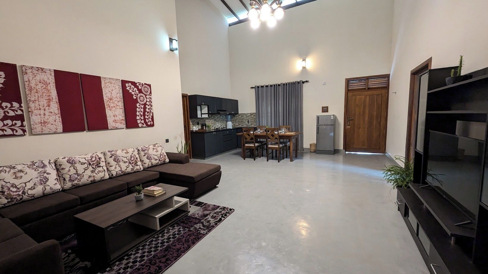 Apartamento Clássico, varanda, vista para o lago | Sala de estar