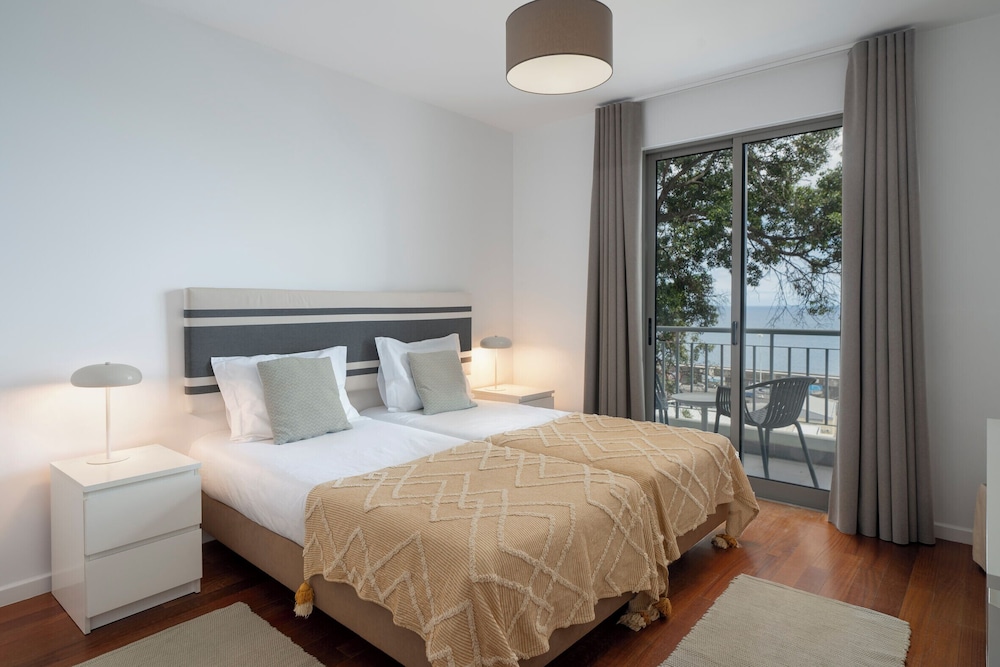 With sea view - Apartamento Princesa Dona Amélia - Sé | Vrbo