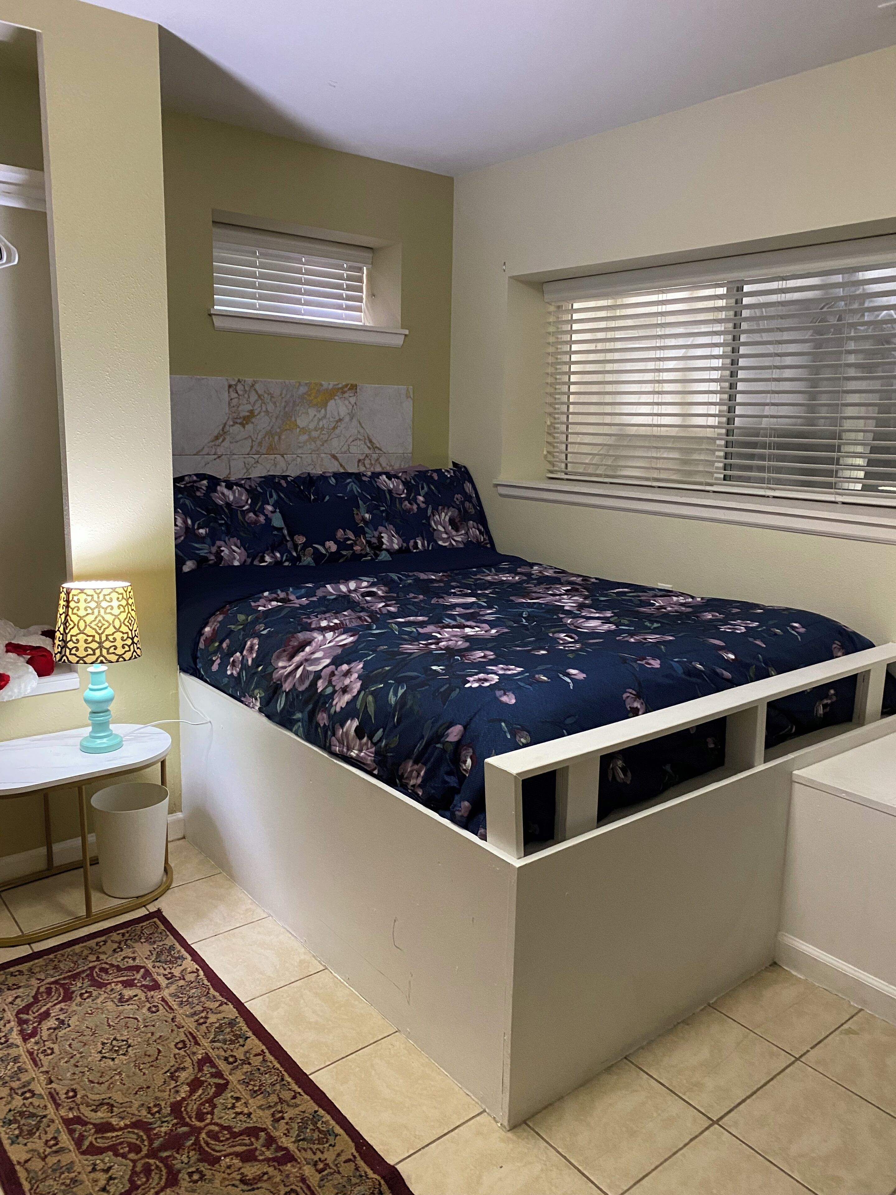 Secretária, quartos insonorizados, ferro/tábua de engomar, Wi-fi grátis 