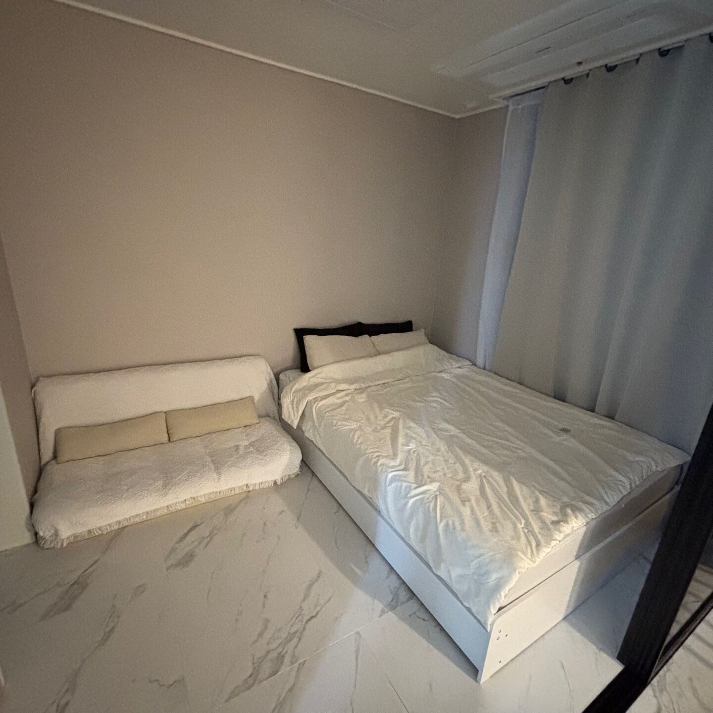 Sheer Apartment (The Whole House) #Myeongdong #City Hall Station, Seoul Station - Seoul