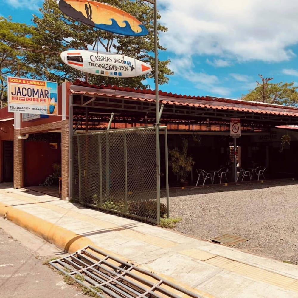 Hotel Cabinas Jacomar - Jaco