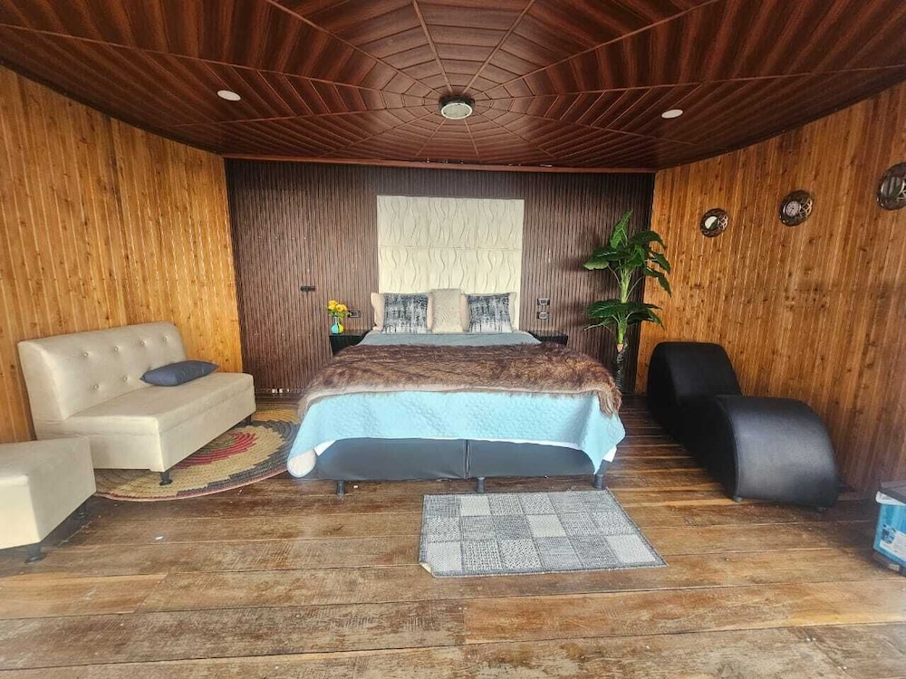 Lumipod Xtravagant Private Jacuzzi, Malla Catamaran - Palmar