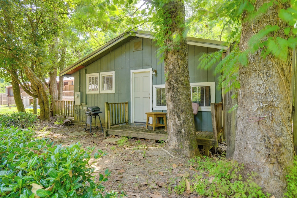 Hike, Fish, Kayak: Fairhope 'River Cottage' - Foley, AL