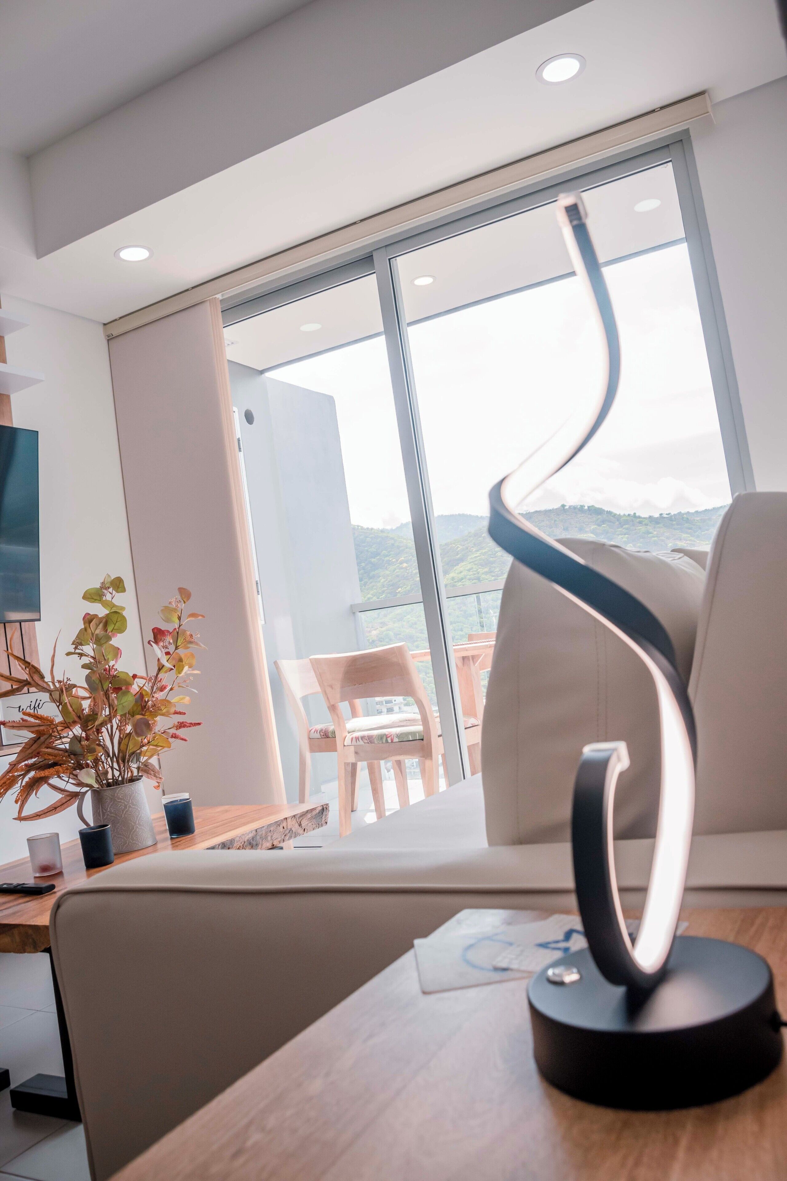 Cozy Retreat W/ Gorgeous Views And Minutes From The Heart Of This Historic City - Santa Marta