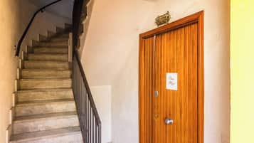 Entrada (vista interior)