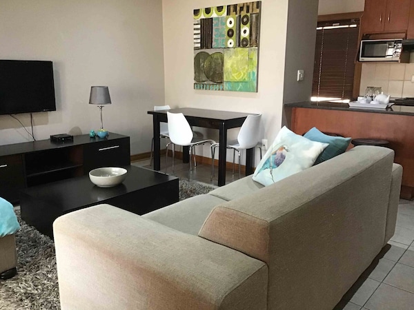 Fully Furnished Pentagon Park - Bloemfontein