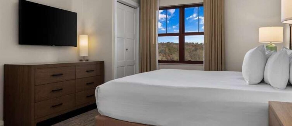 2br Deluxe Golf View Condo -a Golfer's Dream - Sevierville | Vrbo