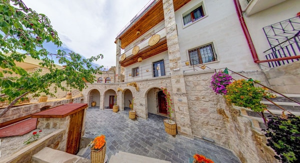 卡帕多西亚黑炉 - Cappadocia