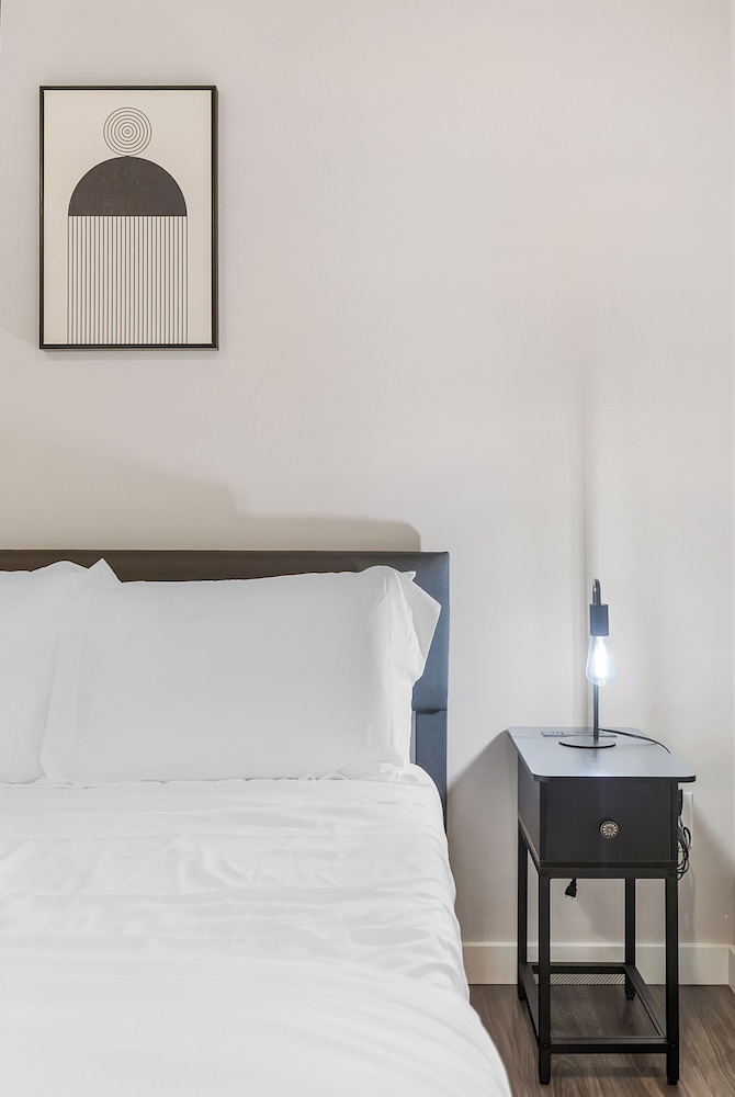 Dancing Wings Retreat Walker Paradise - Seattle, WA