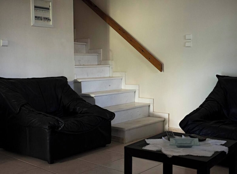 Εξοχική μεζονέτα με πισίνα,απόσταση7χλμ από το αεροδρόμιο, 550μ από τη θάλασσα - Creta