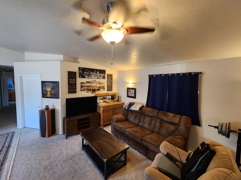Quiet Charming 3-bedroom House In Central Cortez With Wifi And Central Air. - Cortez, CO