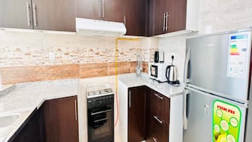 Apartamento | 1 quarto, frigobar, escrivaninha, espaço de trabalho para notebook