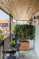 Suite, vista para o parque | Terraço/pátio interior