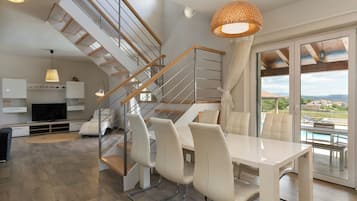 Vila, 4 quartos | Área de estar