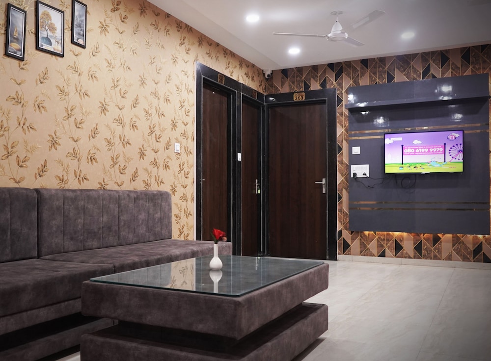 Jmc Hotel S Inn - Pithampur