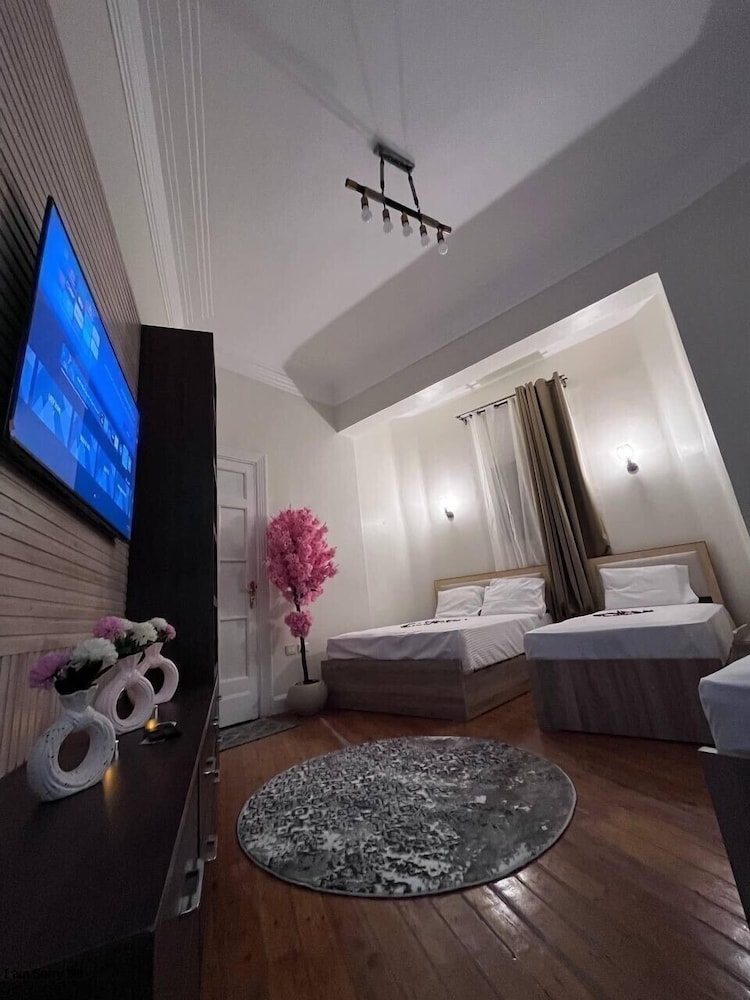 Downtown View Studios - Caïro