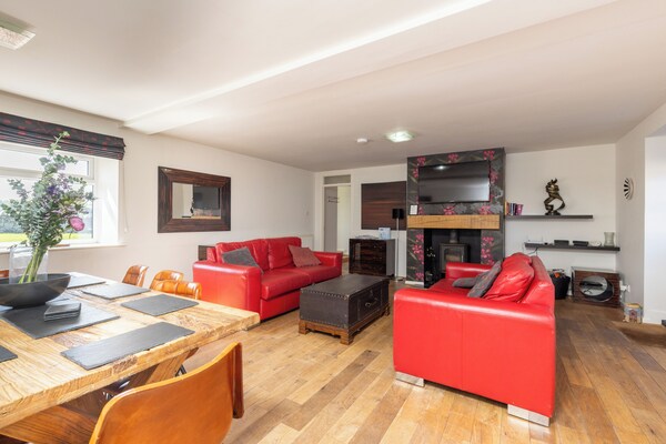 Barn Cottage - North East Escapes - Bamburgh