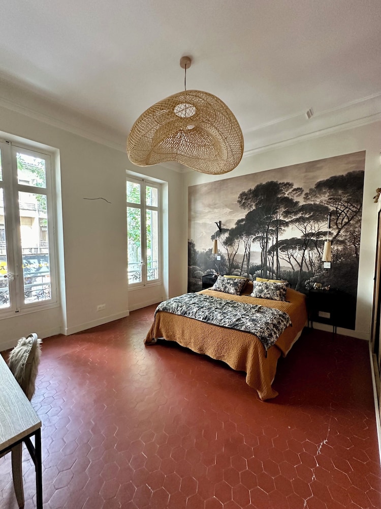 Divine Idylle Luxe 3 Chambres, Terrasse 130m2, Jacuzzi , Plein Centre D'aix - Bouc-Bel-Air