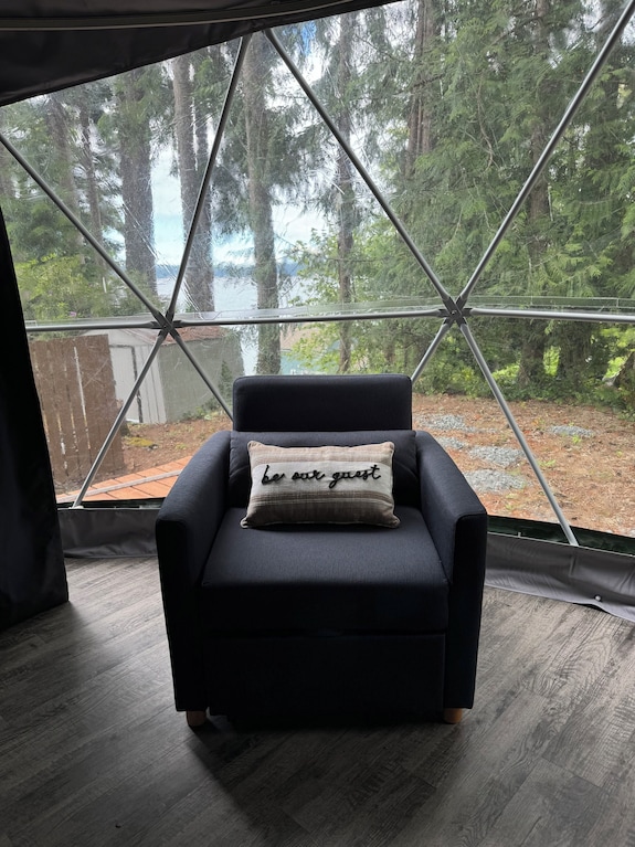 Glamping Near Tolmie State Park - ワシントン州