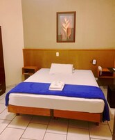 Quarto casal conforto de uso individual | Wi-Fi de cortesia